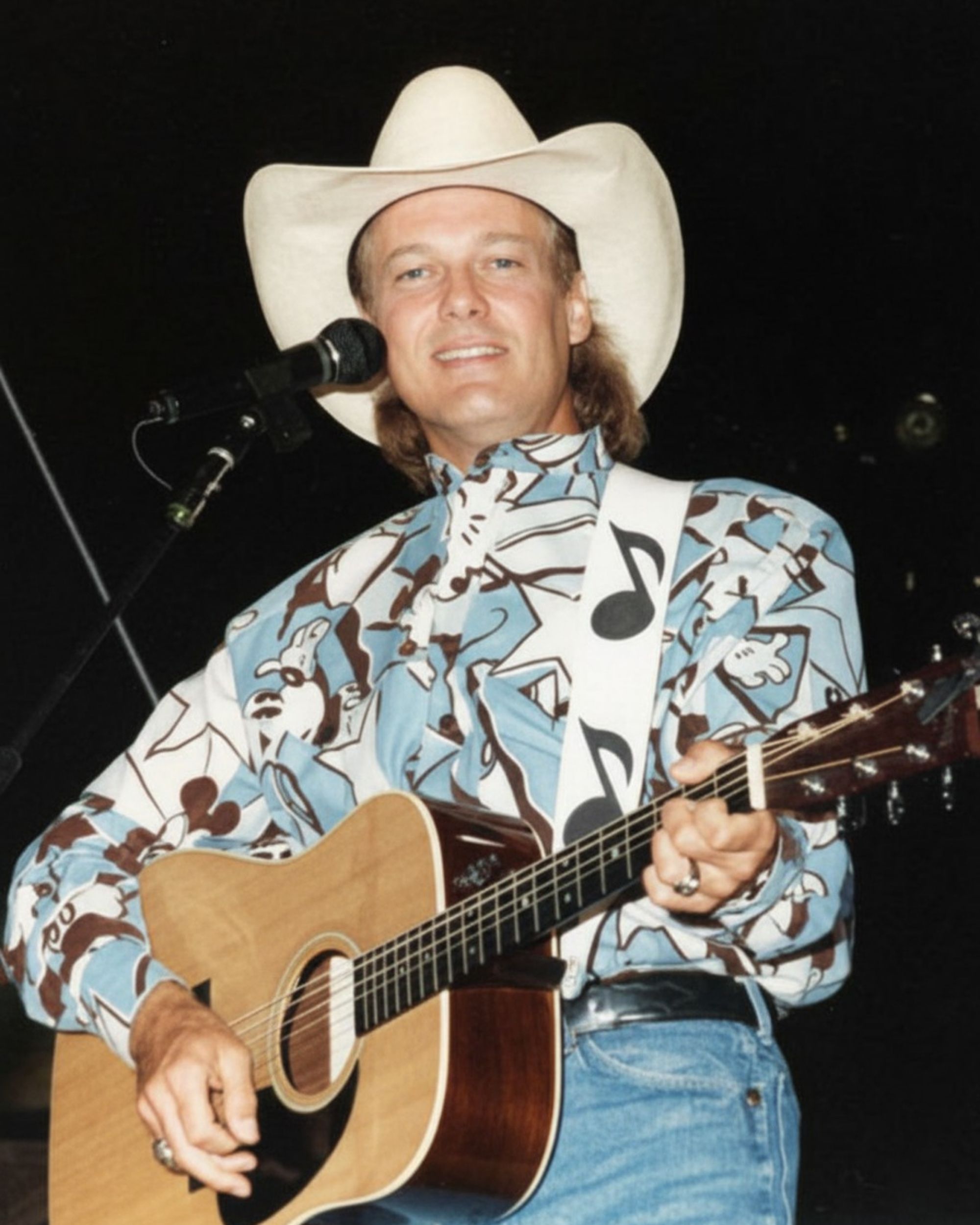 “AT A TIME WHEN 80% OF COUNTRY HITS SOUNDED LIKE POP… ONE MAN BROUGHT ...